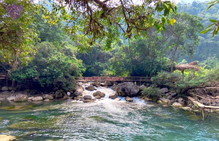 Mooc Spring Phong Nha, Vietnam - Culture Pham Travel
