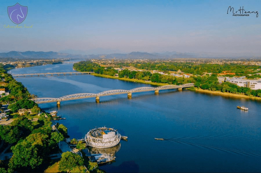 Hue Dragon Boat Trip On The Perfume River - Culture Pham Travel