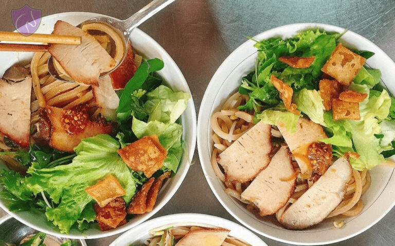 Cao Lau Noodles - Best Cao Lau Hoi An Restaurants - Culture Pham Travel